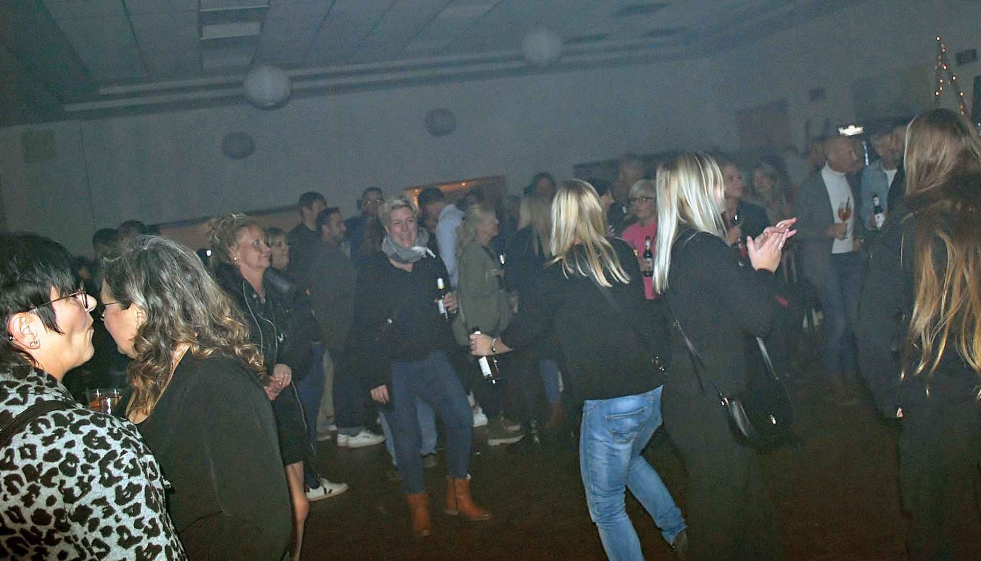 Tiroler Berge ganz nah - Après-Ski-Stimmung im Ramirez - Schermbeck Online